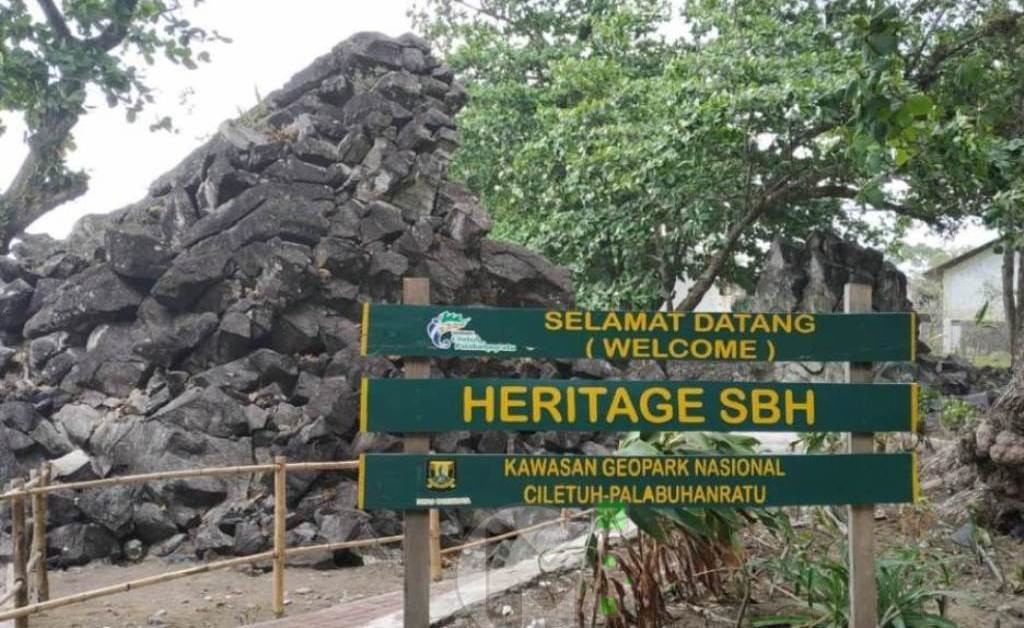 Batu Karut Destinasi Wisata Alam Andalan di Kawasan Grand Inna SBH ...