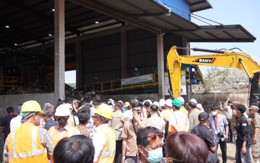 Timbunan Sampah di TPA Cimenteng Diolah Jadi Bahan Bakar Alternatif ...